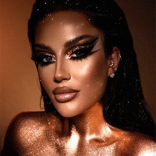 Follow your favourite Xpanded TV babes on SoSpoilt